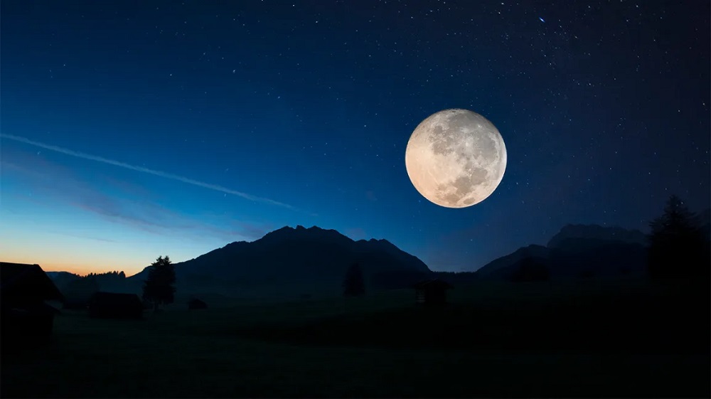 9 Fascinating Facts about the Moon - Fun Facts For Days